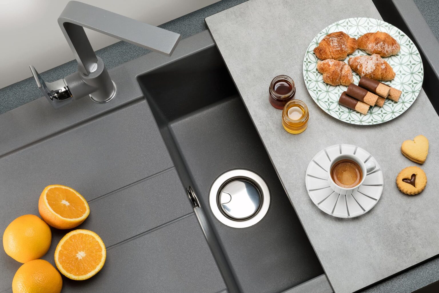 Why choose an antibacterial sink